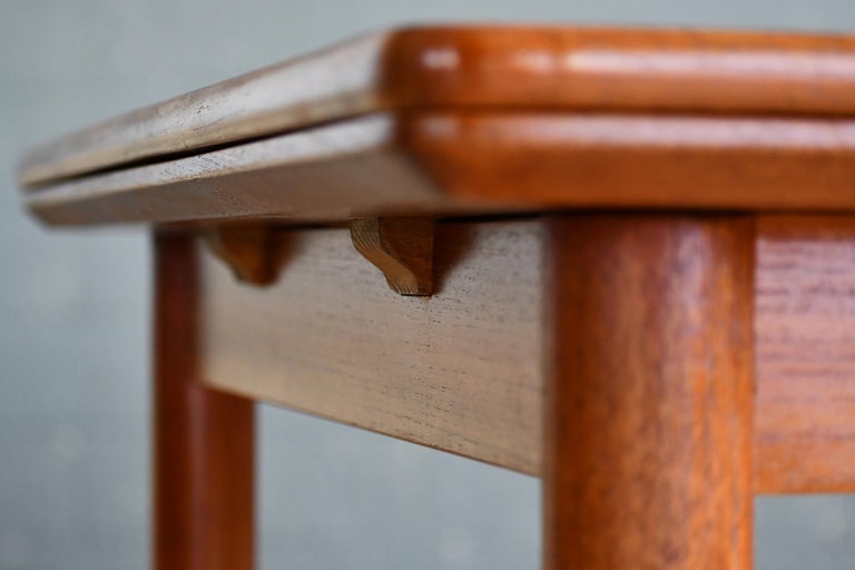 Danish Dining Table in Teak with Pull Out Leaves 1960's 'v' For Sale at ...