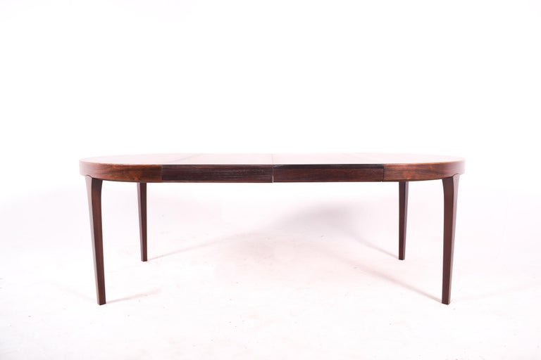 Danish Extendable Round Dining Table in Rosewood at 1stDibs