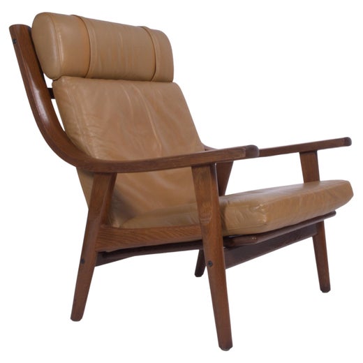 Customizable CH88P Dining Chair in Beech Painted Black with Steel Base ...