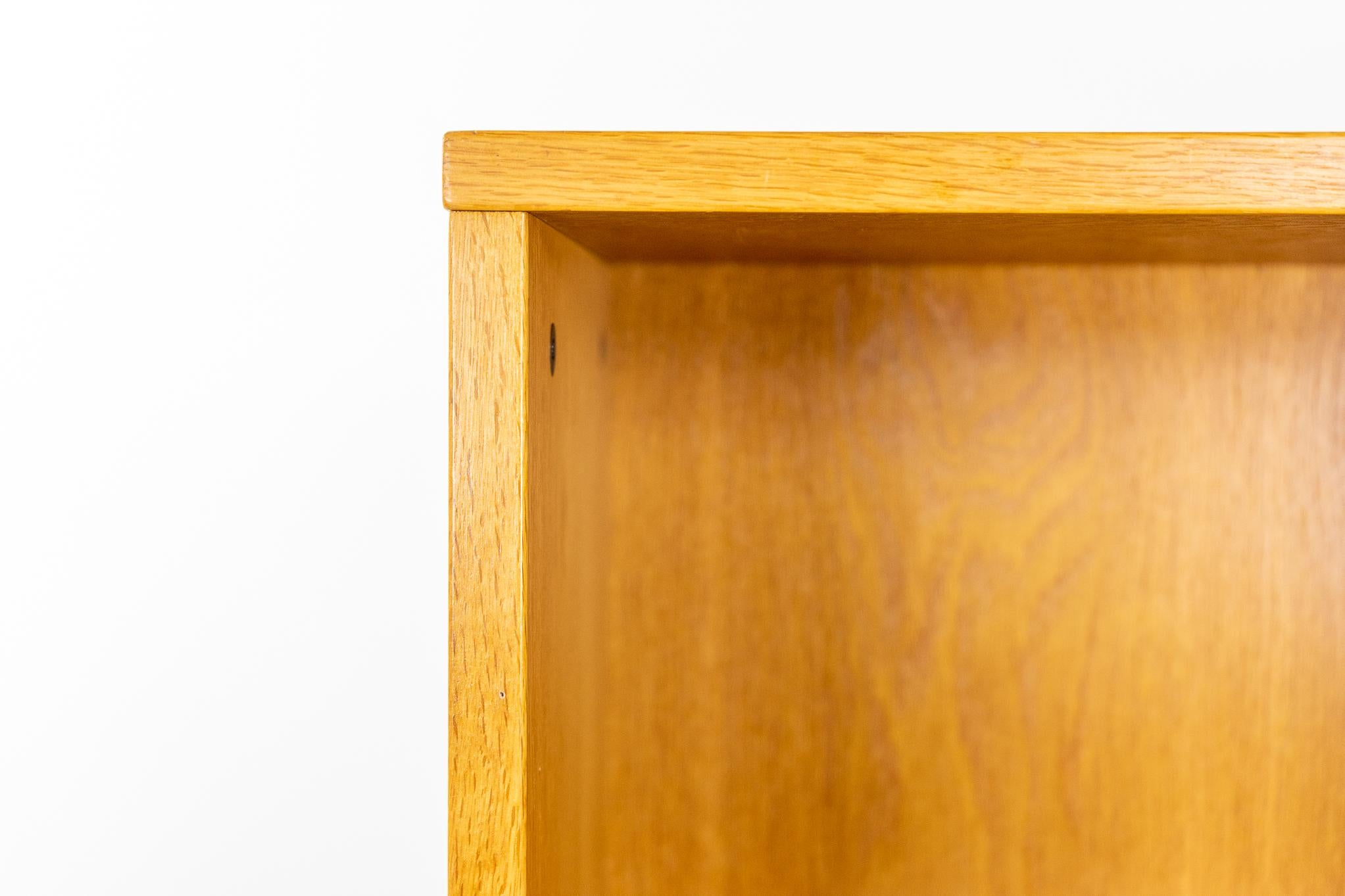 Danish Mid-Century Modern Oak Bookcase For Sale at 1stDibs | mid ...