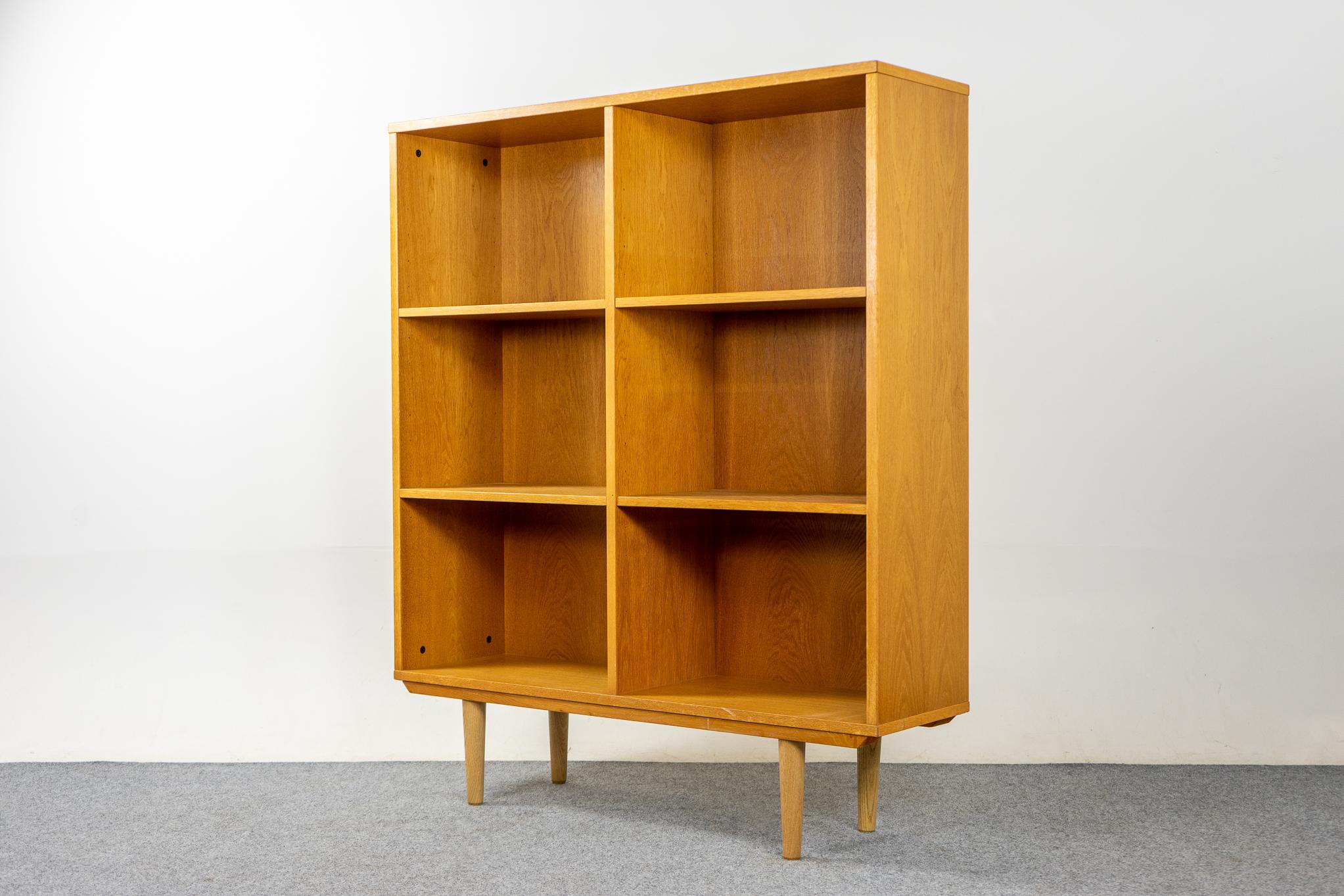 Danish Mid-Century Modern Oak Bookcase For Sale at 1stDibs | mid ...