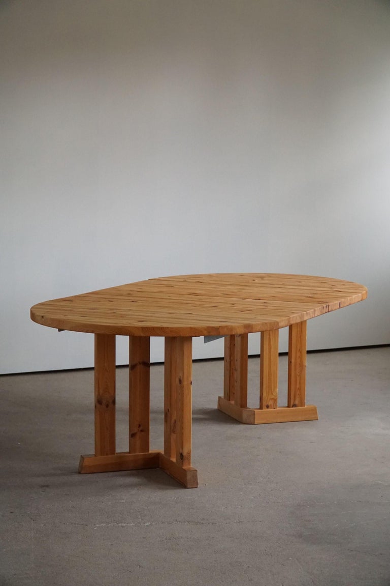 Danish Mid Century Modern, Round Dining Table in Solid Pine, 1970s For ...