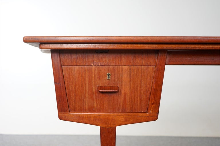 Danish Mid-Century Modern Teak Metamorphic Partner Desk For Sale at 1stDibs