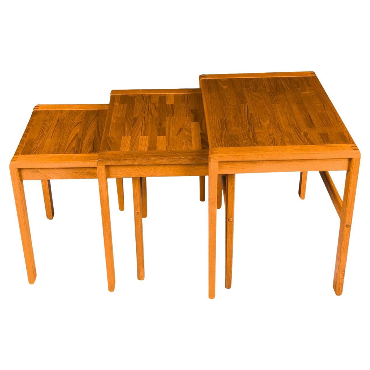 Large Danish Mid-Century Modern Walnut Nesting Tables For Sale at 1stDibs