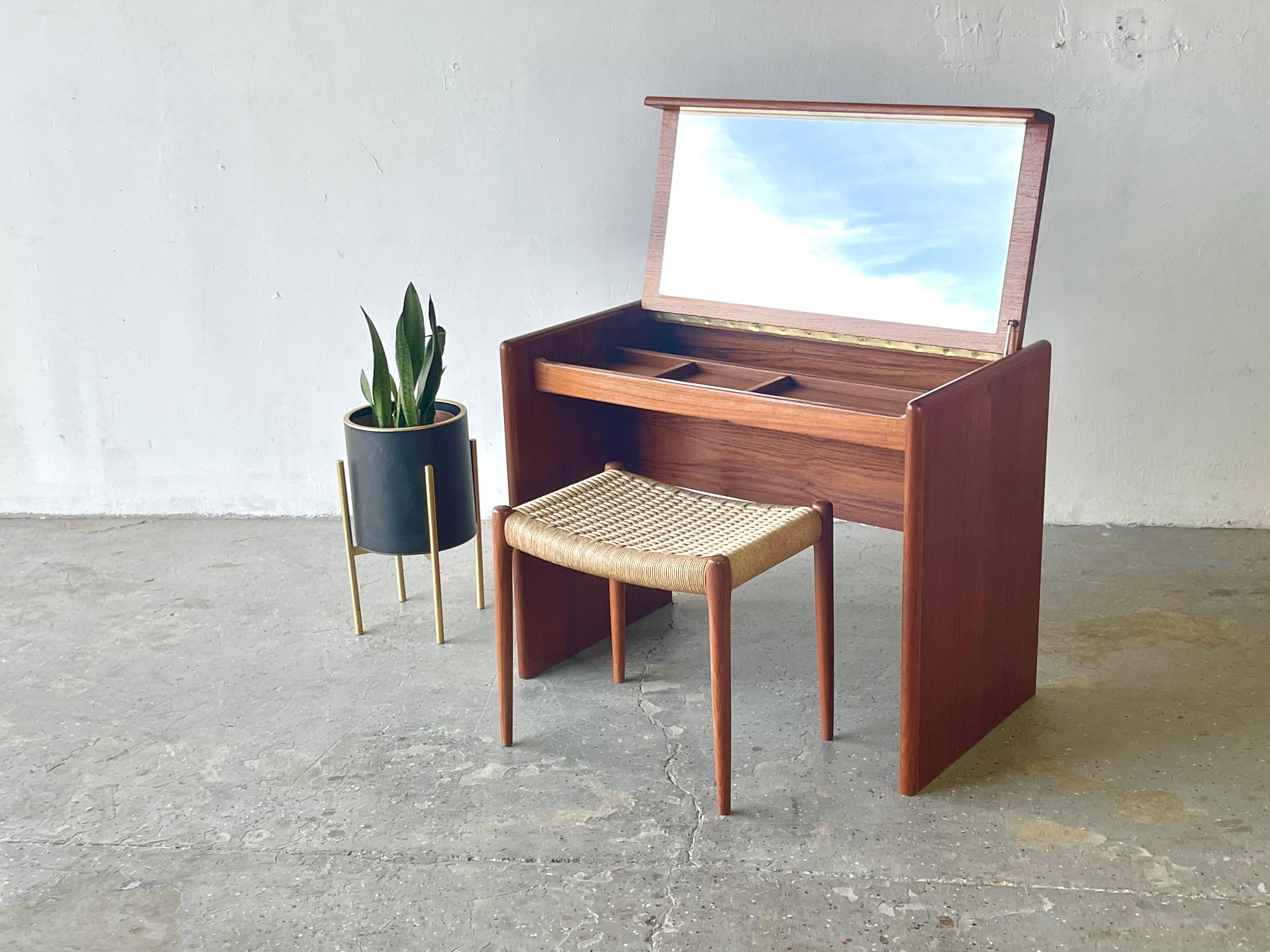 Danish Mid Century Modern Teak Vanity Desk By Arne Iversen Mobelfabrik ...