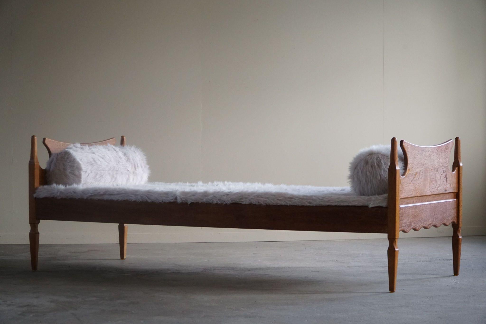 Danish Mid-Century "Razorblade" Bed in Oak, Made by Henning Kjærnulf ...