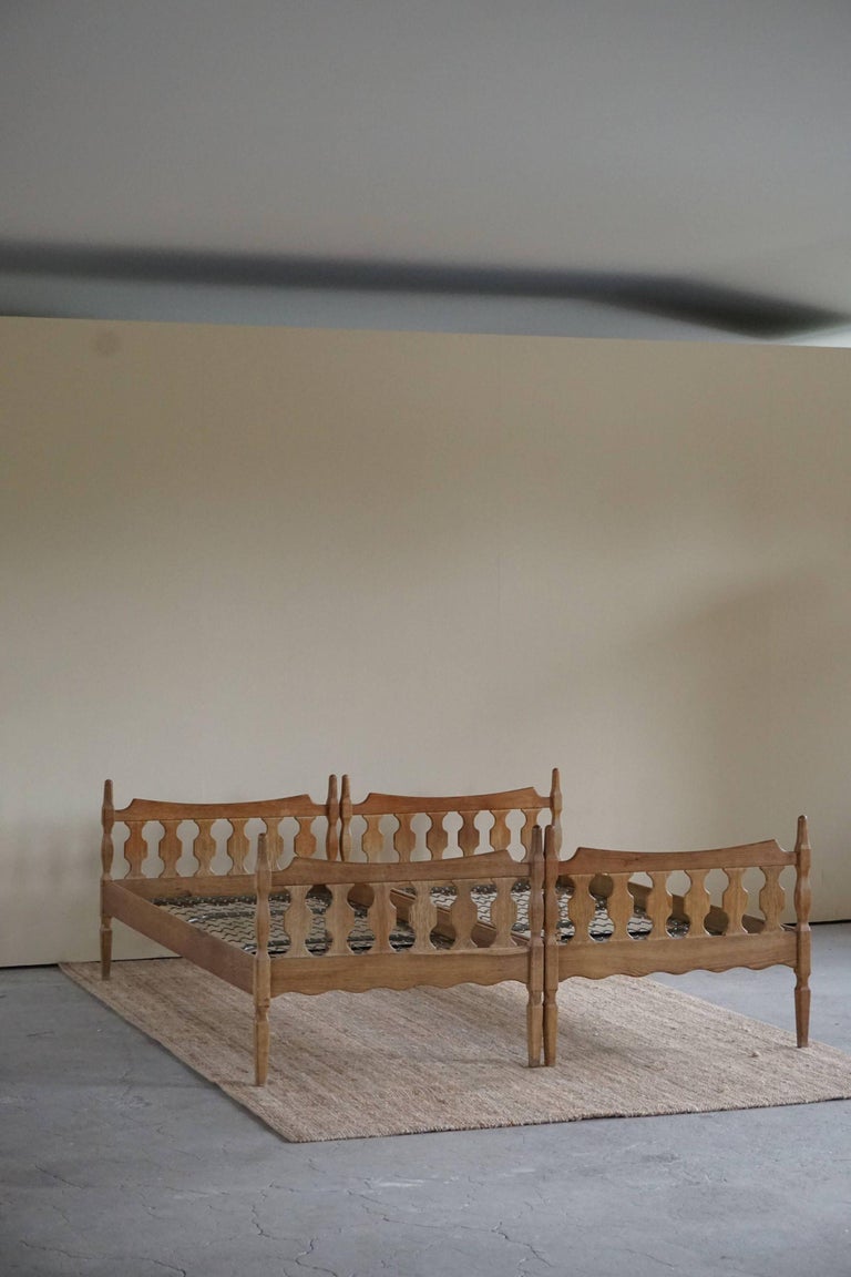 Danish Mid century "Razorblade" beds in solid oak, by Henning Kjærnulf ...