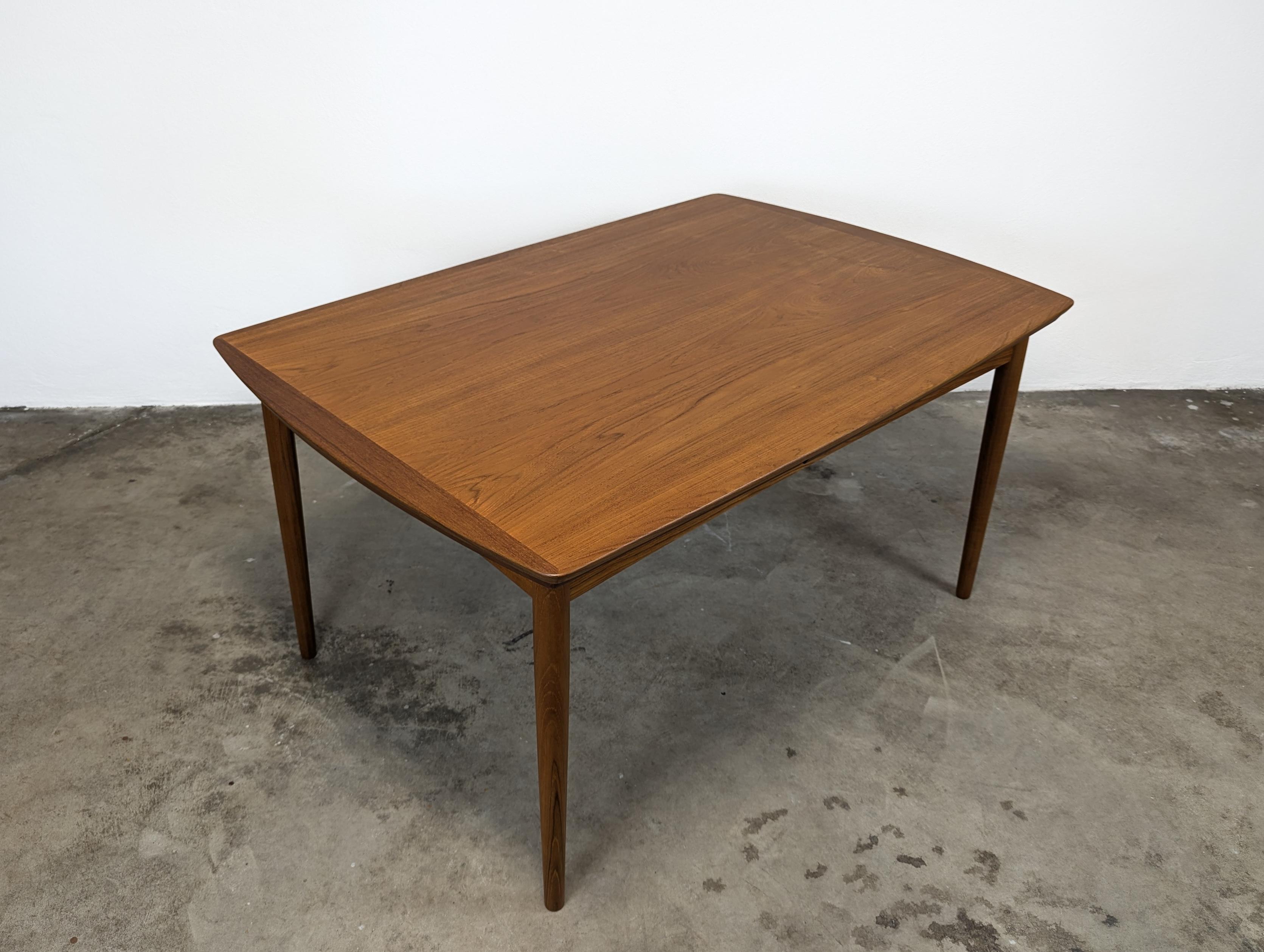Danish Mid Century Teak Expandable Dining Table Dining by Povl Dinesen ...