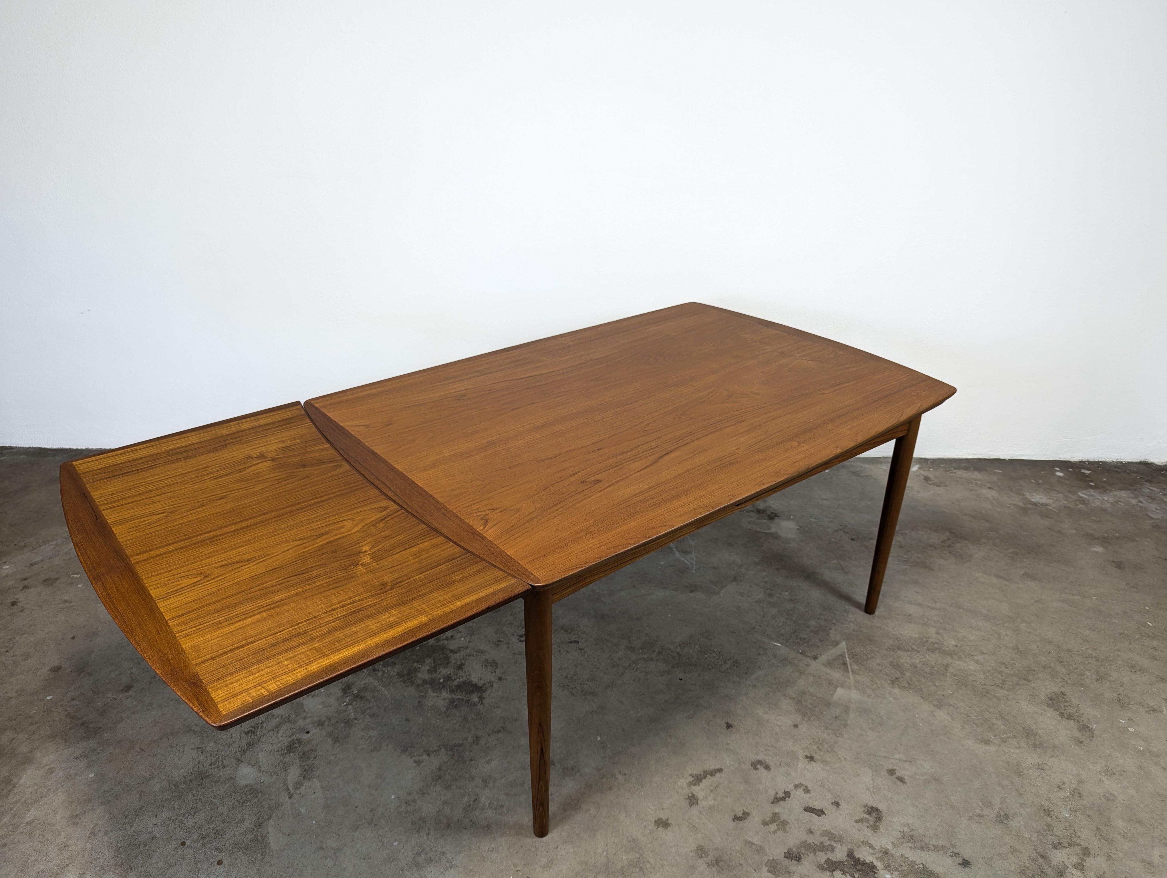 Danish Mid Century Teak Expandable Dining Table Dining by Povl Dinesen ...