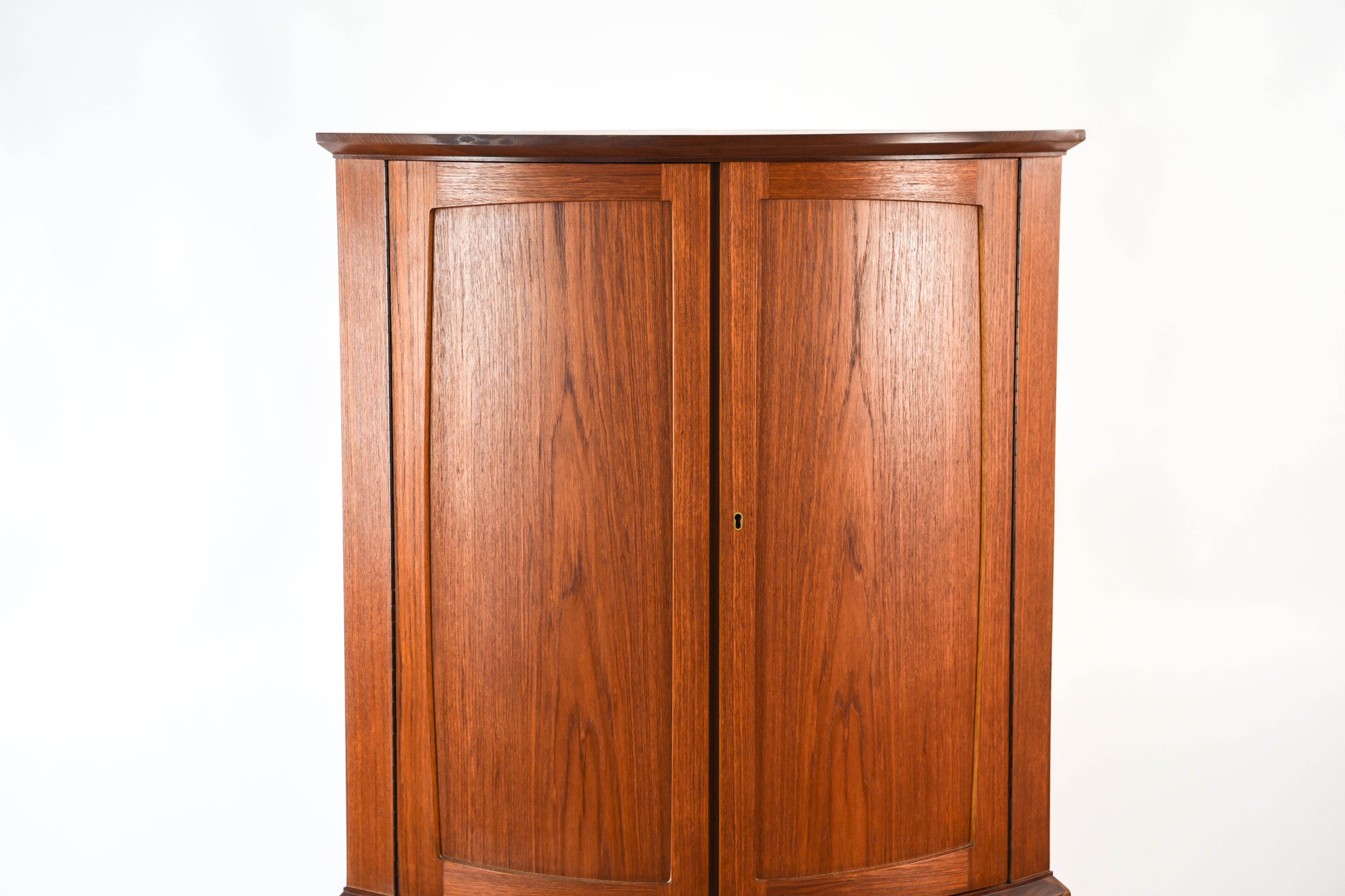 Danish Midcentury Teak Corner Cabinet For Sale at 1stDibs