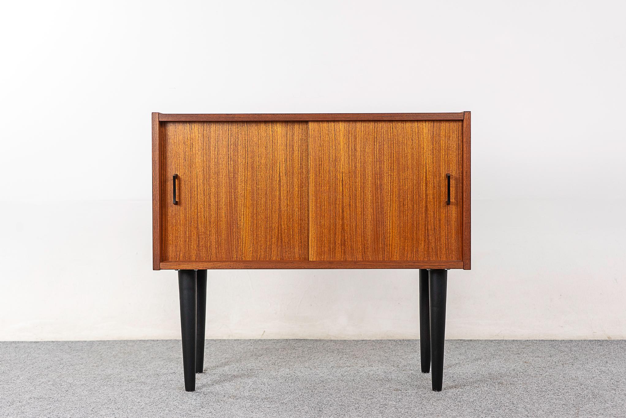Danish Mide-Century Teak Cabinet For Sale at 1stDibs