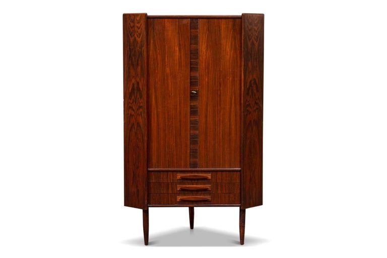 Danish Modern Corner Unit in Rosewood For Sale at 1stDibs