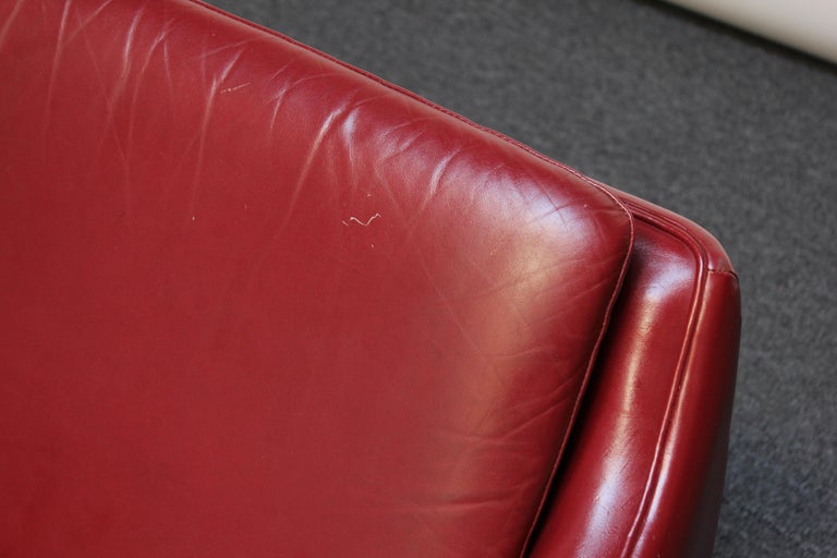 Danish Modern Cranberry Leather Settee by Hans Olsen For Sale at 1stDibs