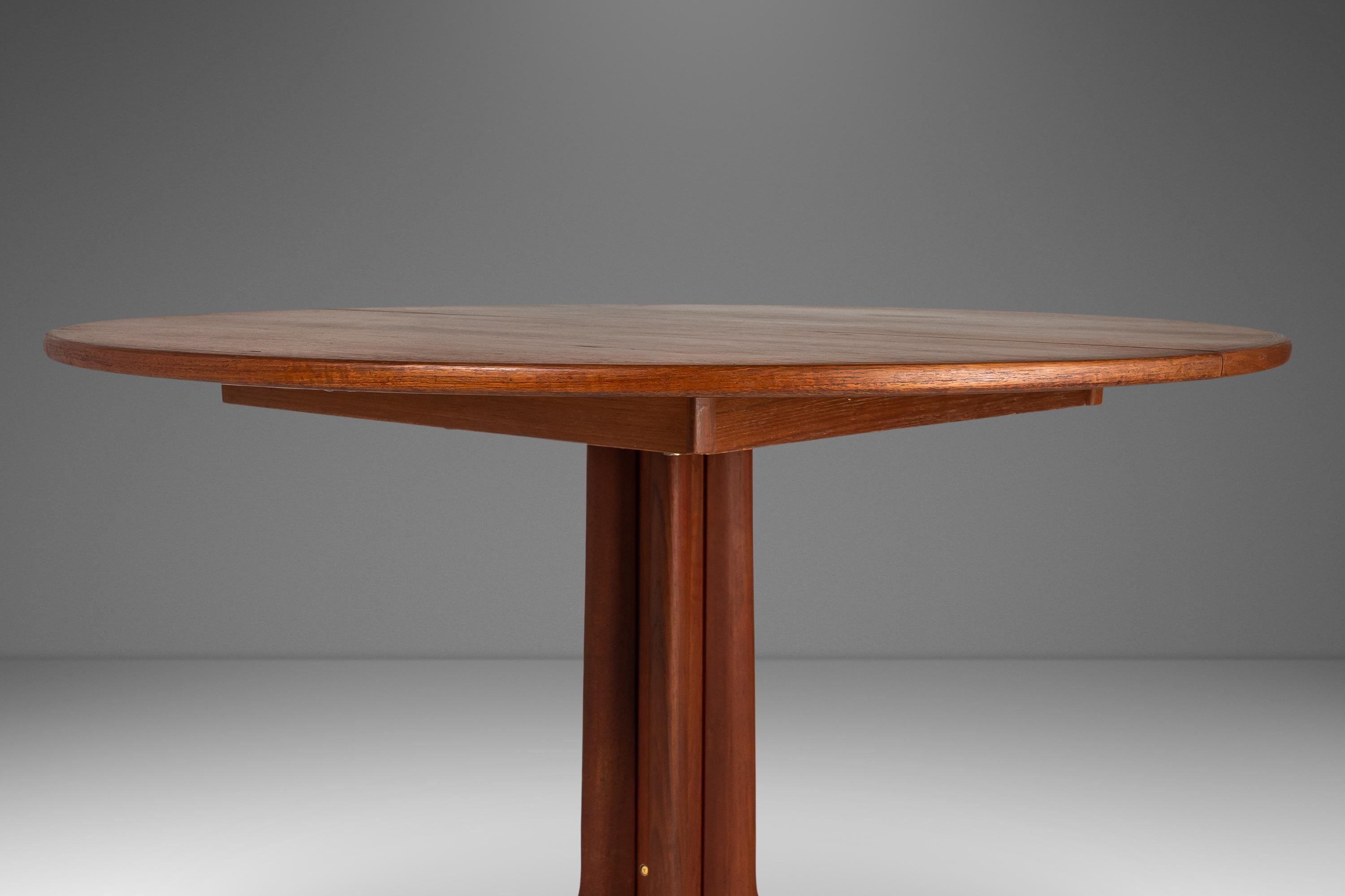 Danish Modern Dining Table in Teak Pedestal Base by Gudme Mobelfabrik ...