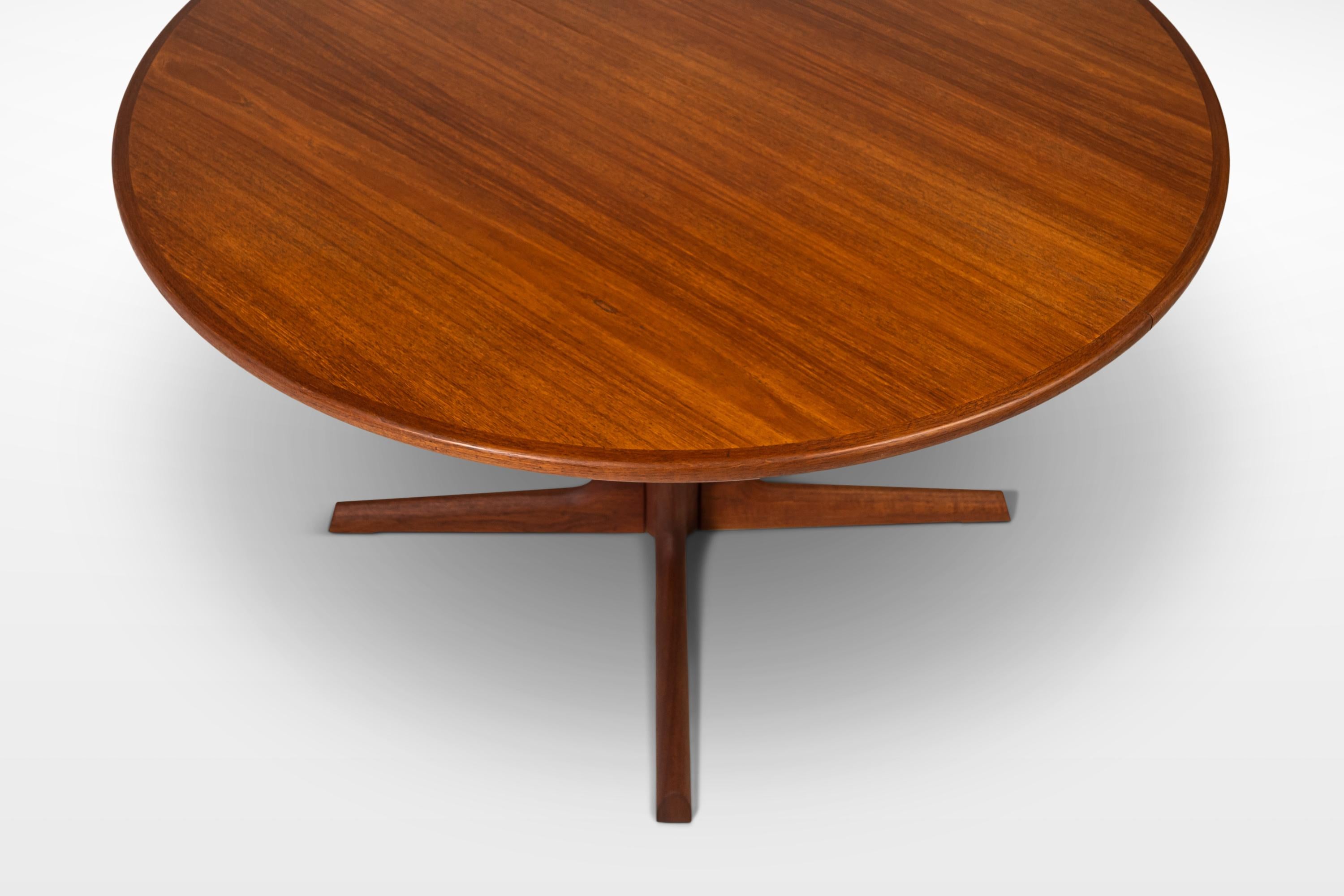 Danish Modern Dining Table in Teak Pedestal Base by Gudme Mobelfabrik ...