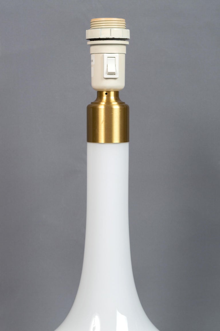 Danish Modern Holmegaard Le Klint Milk Glass Table Lamp, 1960s For Sale ...
