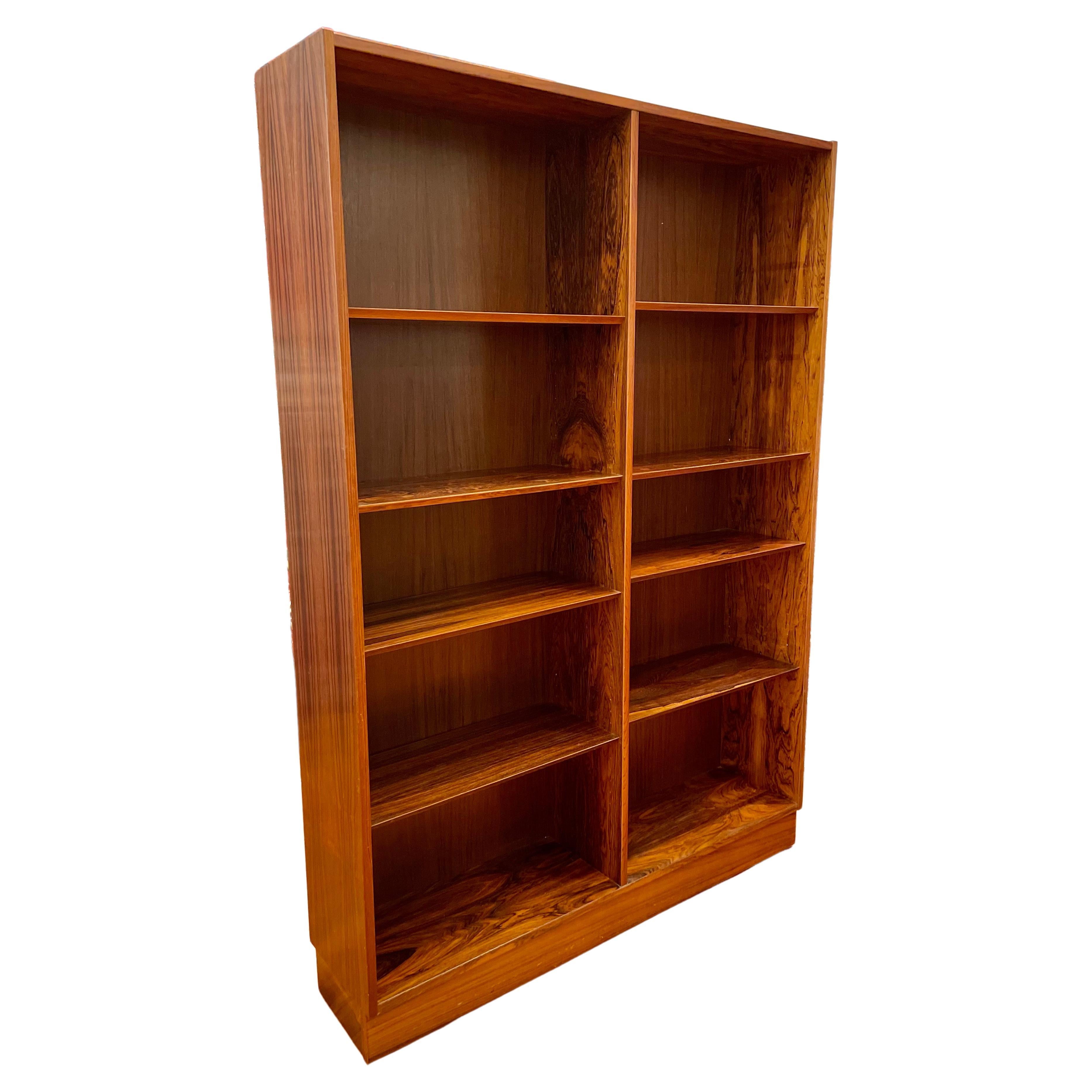Mid-Century Modern Backless Low Profile Teak Bookcase with Tapered Legs ...