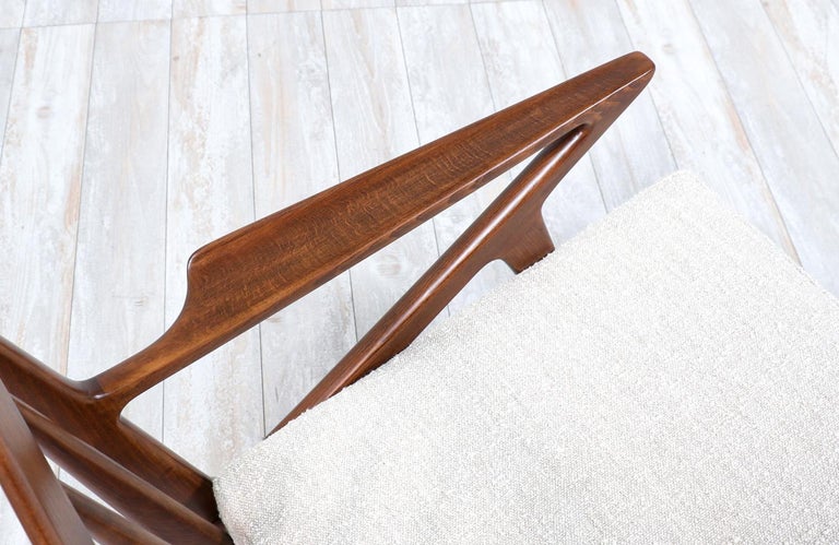 Danish Modern Sculpted “Z” Lounge Chair by Poul Jensen for Selig For ...