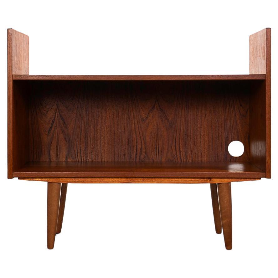 Danish Modern Teak Bookcase For Sale at 1stDibs
