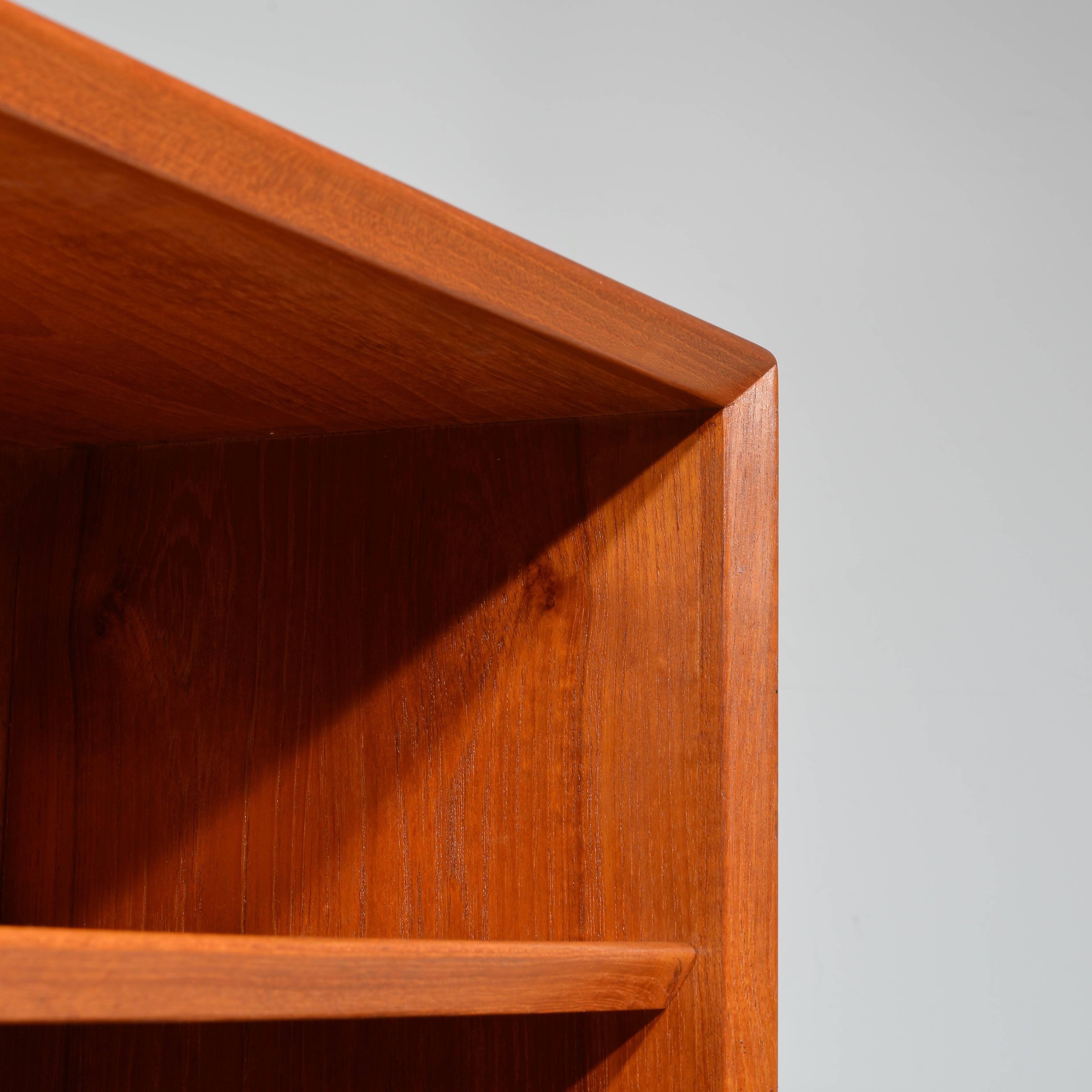 Danish Modern Teak Bookshelf at 1stDibs | danish modern bookshelf ...