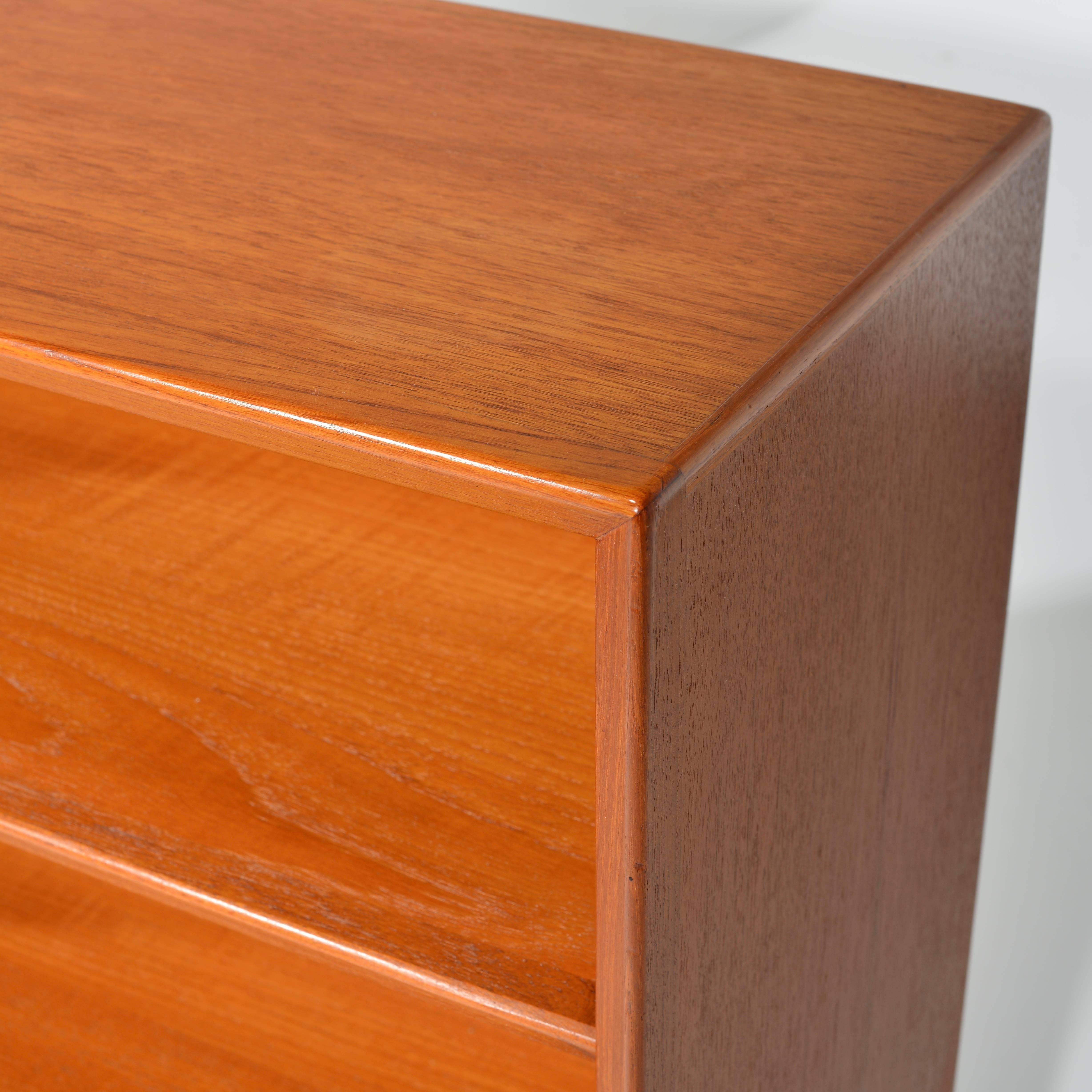 Danish Modern Teak Bookshelf at 1stDibs | danish modern bookshelf ...