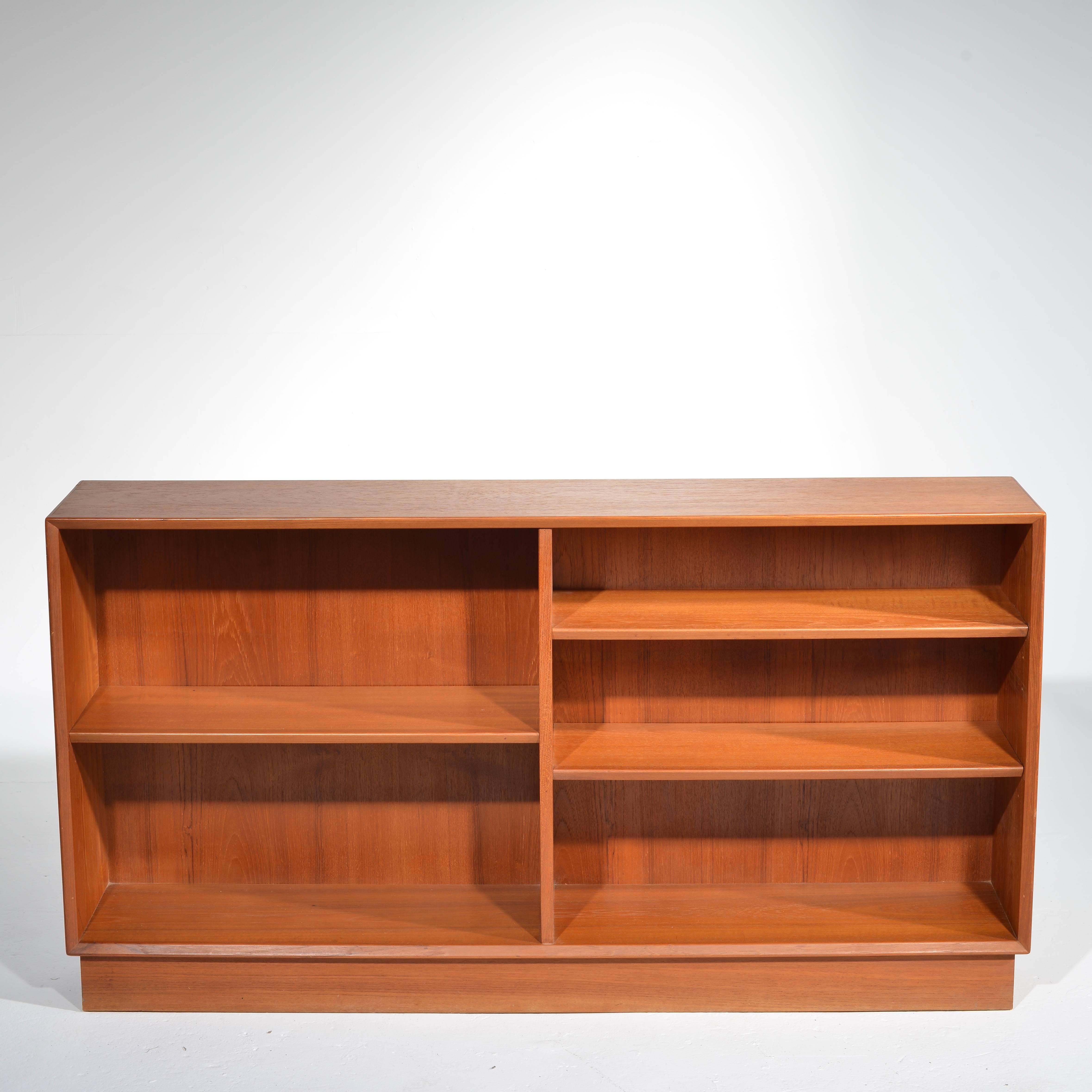 Danish Modern Teak Bookshelf at 1stDibs | danish modern bookshelf ...