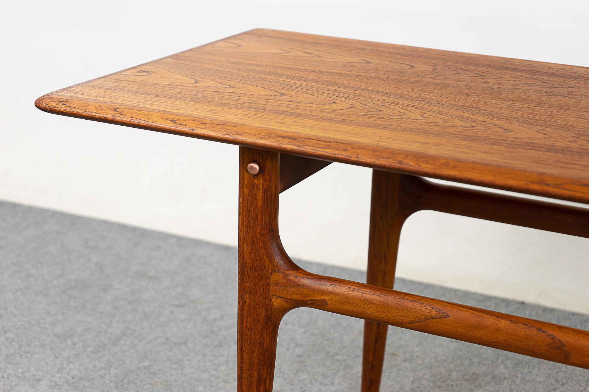 Danish Modern Teak Coffee Table by Trioh For Sale at 1stDibs | trioh table
