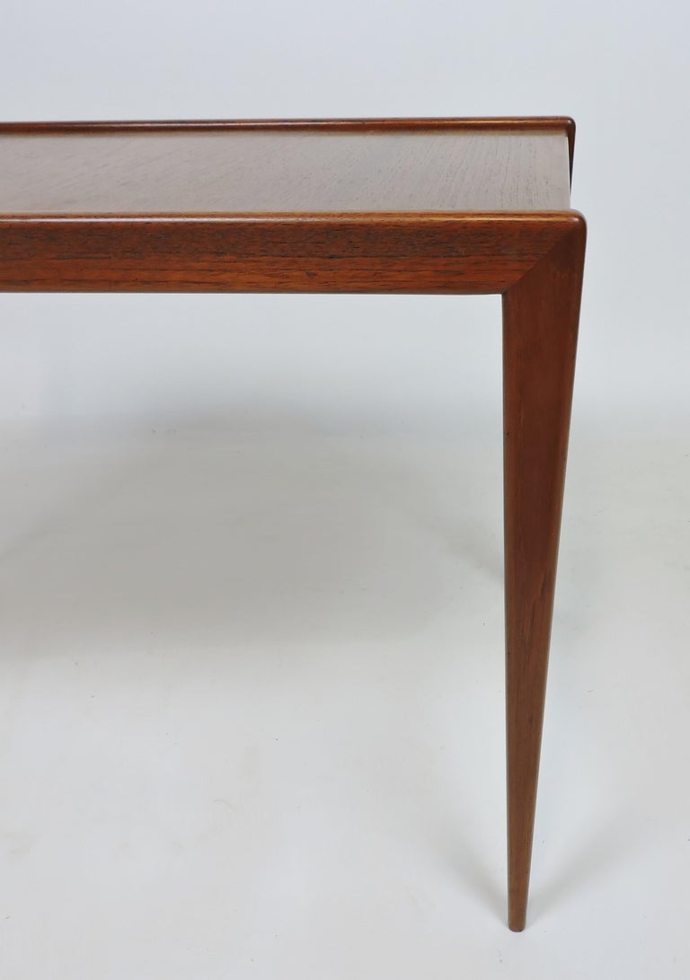 Danish Modern Teak End or Side Table with Tapered Legs For Sale at 1stDibs