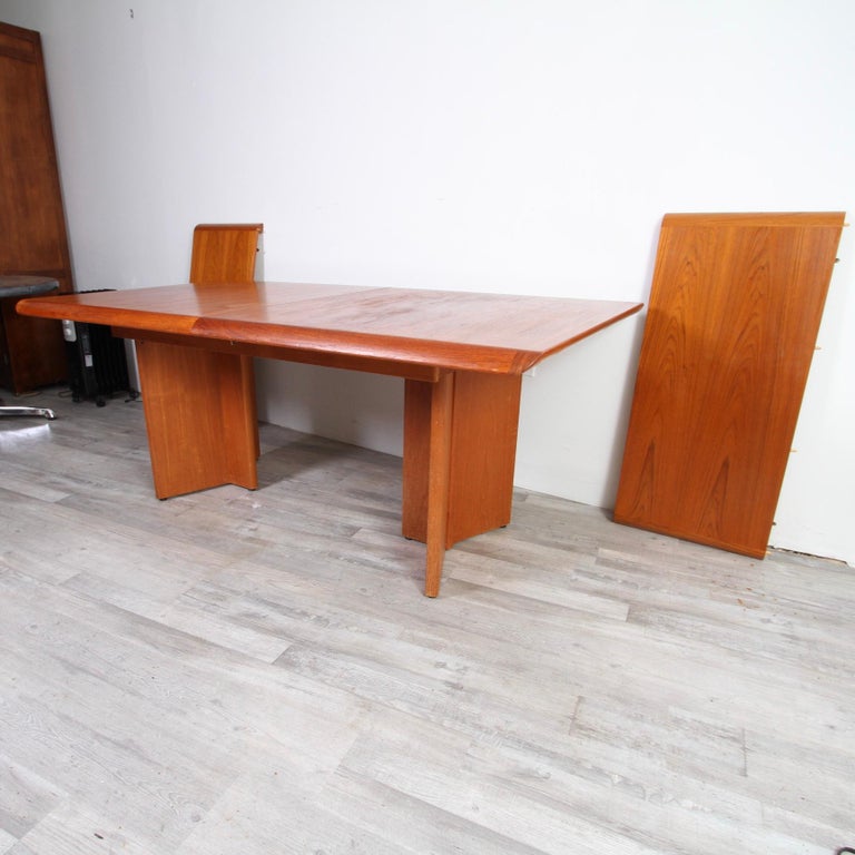 Danish Modern Teak Extension Dining Table For Sale at 1stDibs