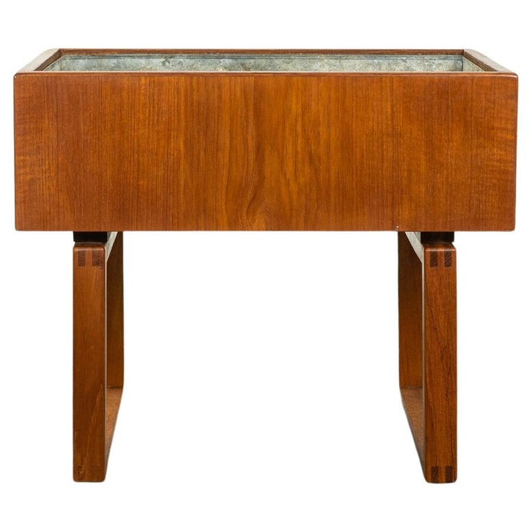 Danish Modern Teak Planter by Kai Kristiansen For Sale at 1stDibs
