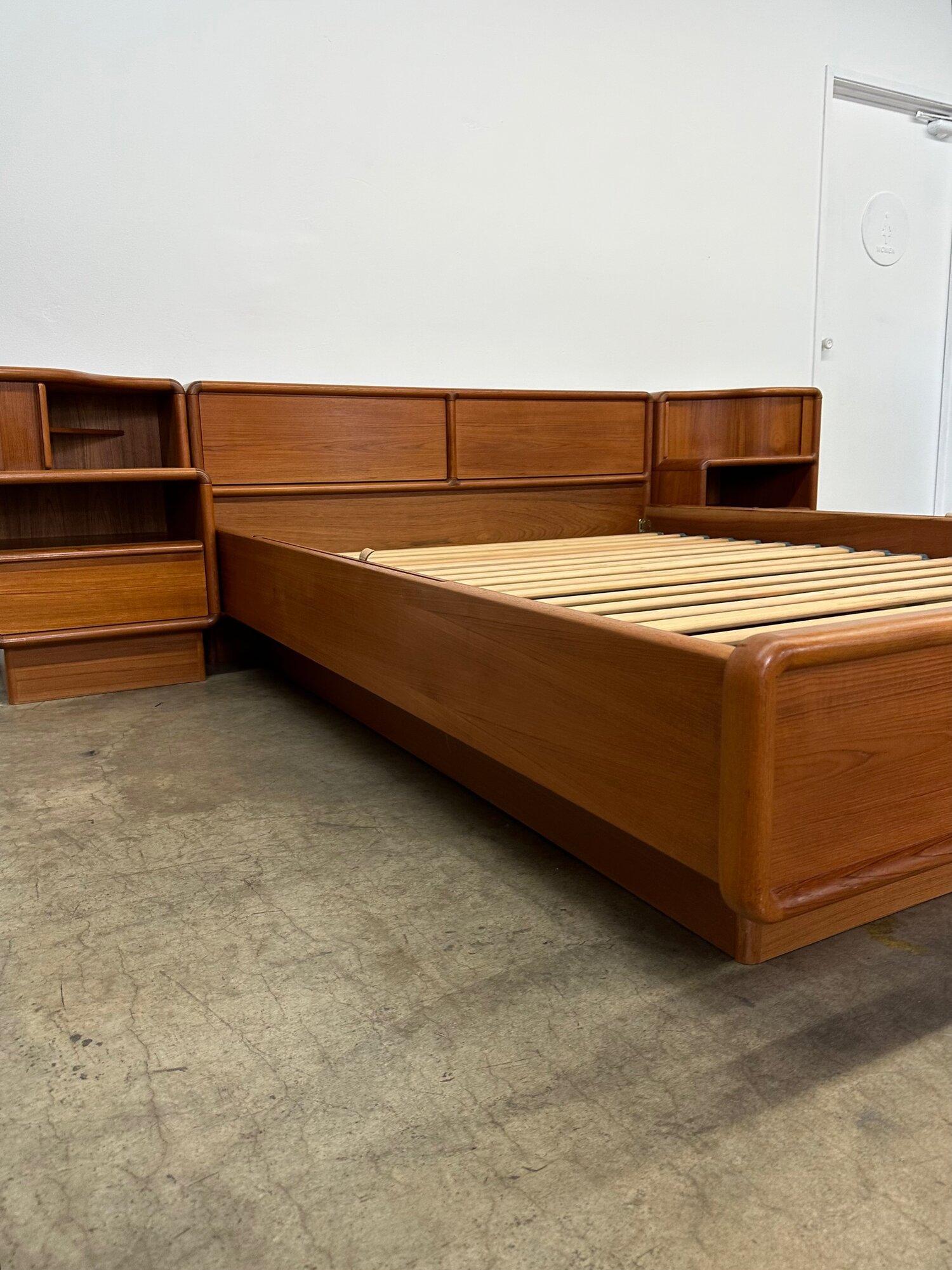 Danish Modern Teak Queen Floating Platform Bed by Kibaek Mobelfabrik A ...