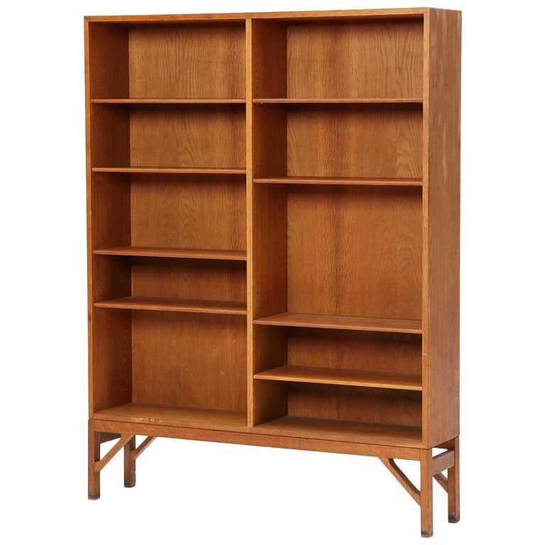 Danish Modern Teak Standing Bookcase by Børge Mogensen at 1stDibs