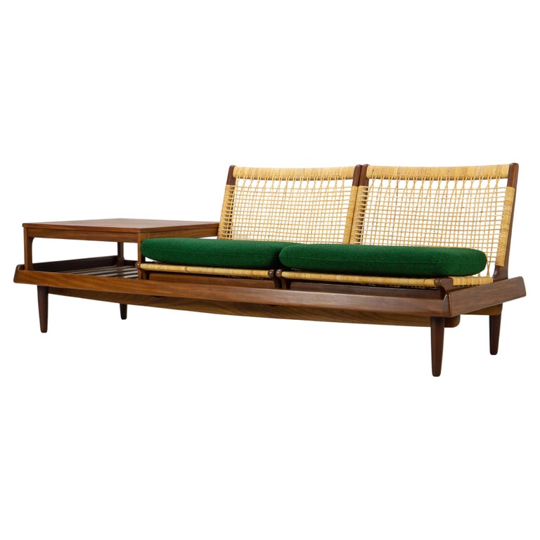 Banc TV danois moderne modèle 161 de Hans Olsen Bramin, Danemark ...