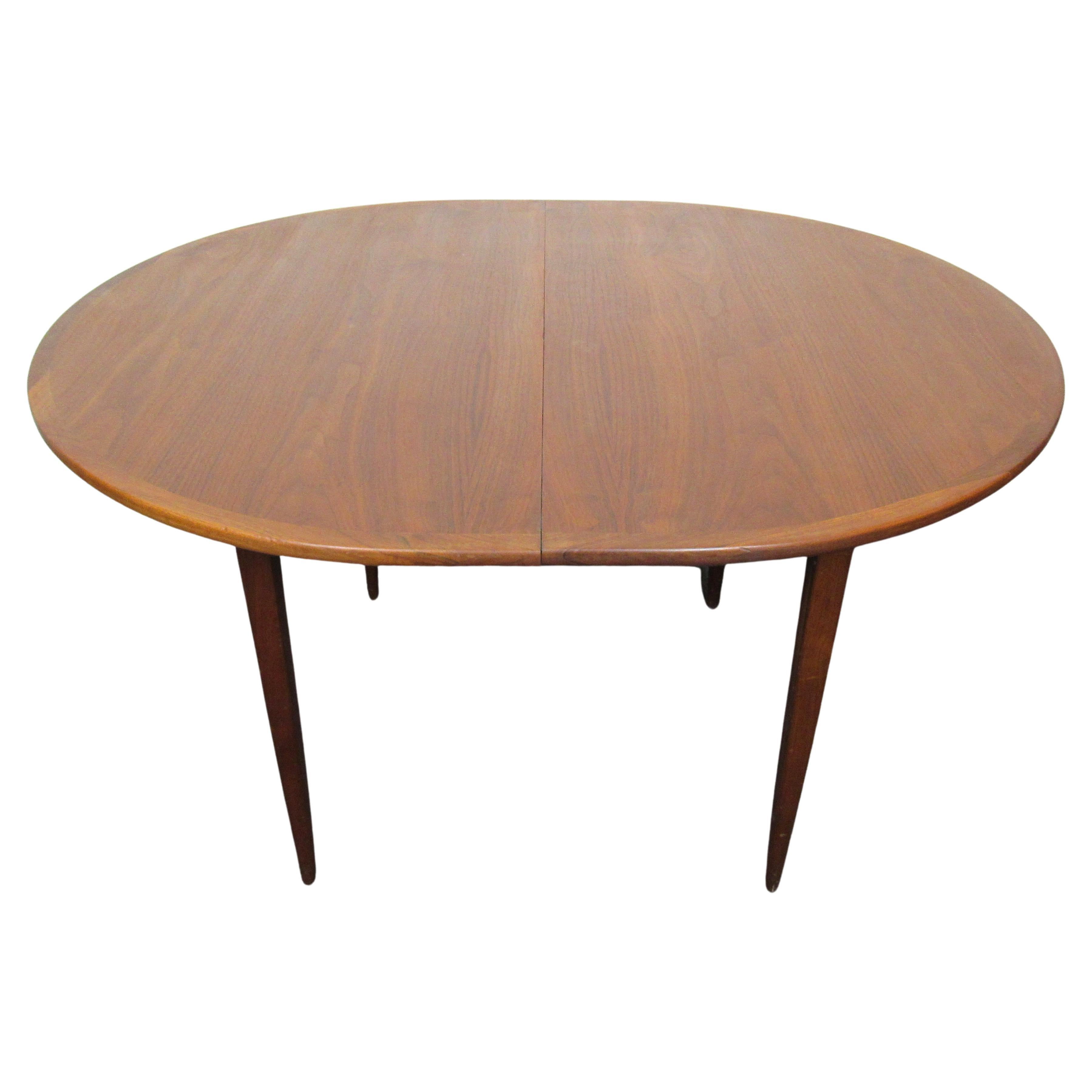 Oval Danish Modern Dining Table at 1stDibs