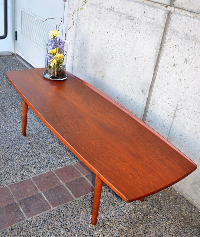 Danish Teak and Oak Surfboard Coffee Table Flared Edges by Trioh, 1960s ...