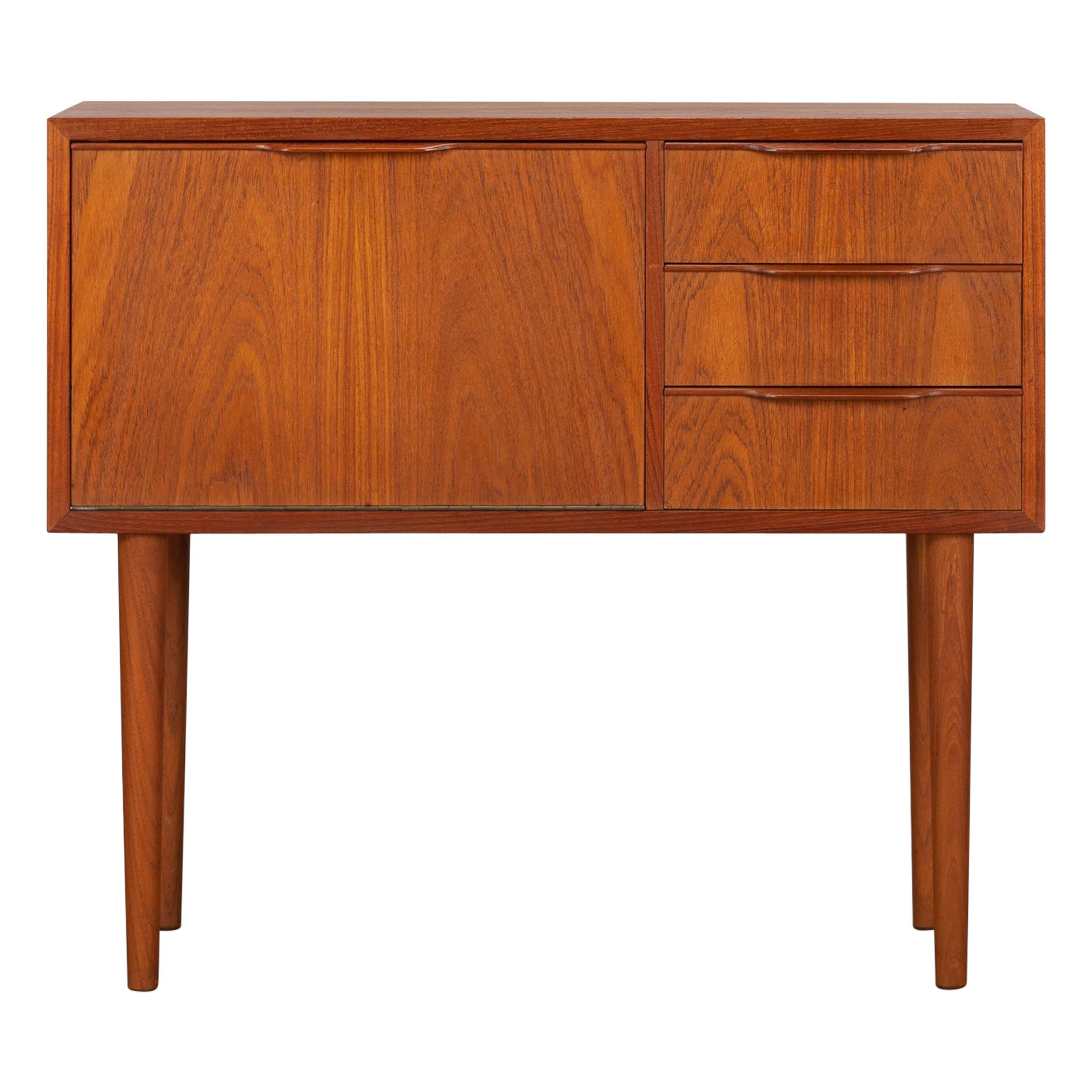 Danish Teak Mid-Century Modern Small Chest with Drawers, 1960s at 1stDibs