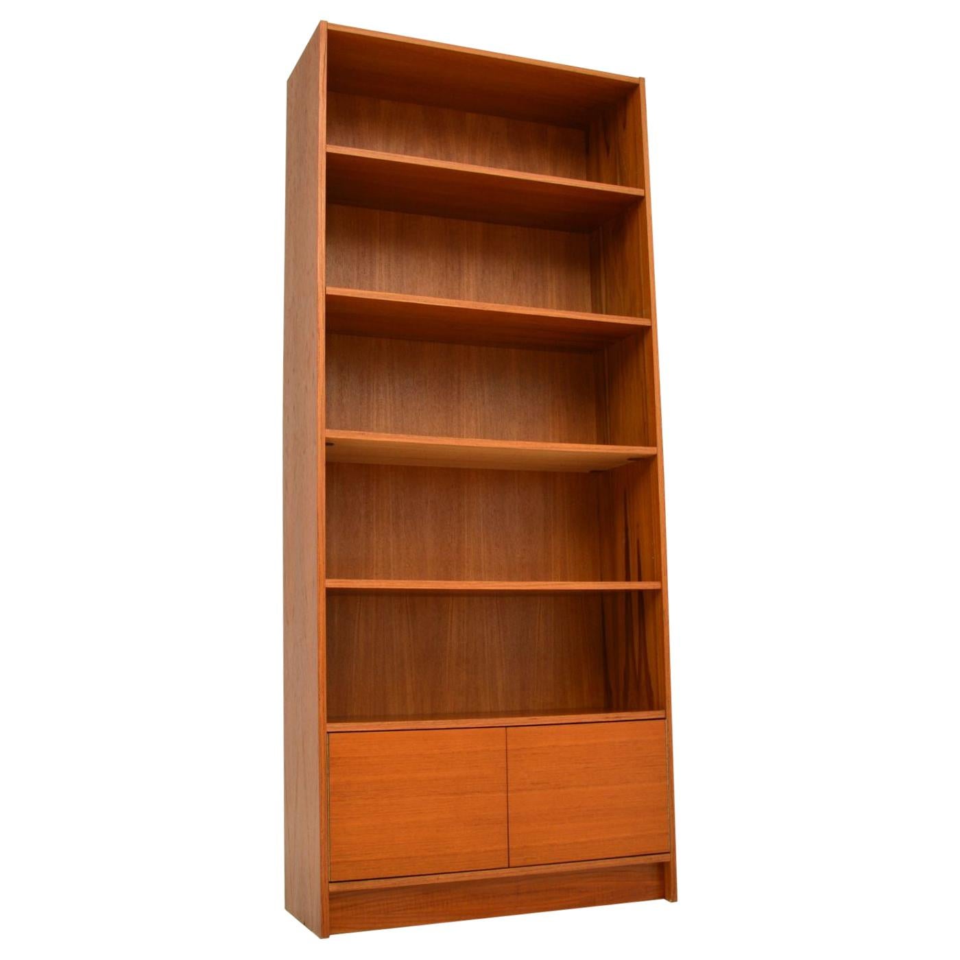 Bookcase Vintage Retro Danish Design at 1stDibs