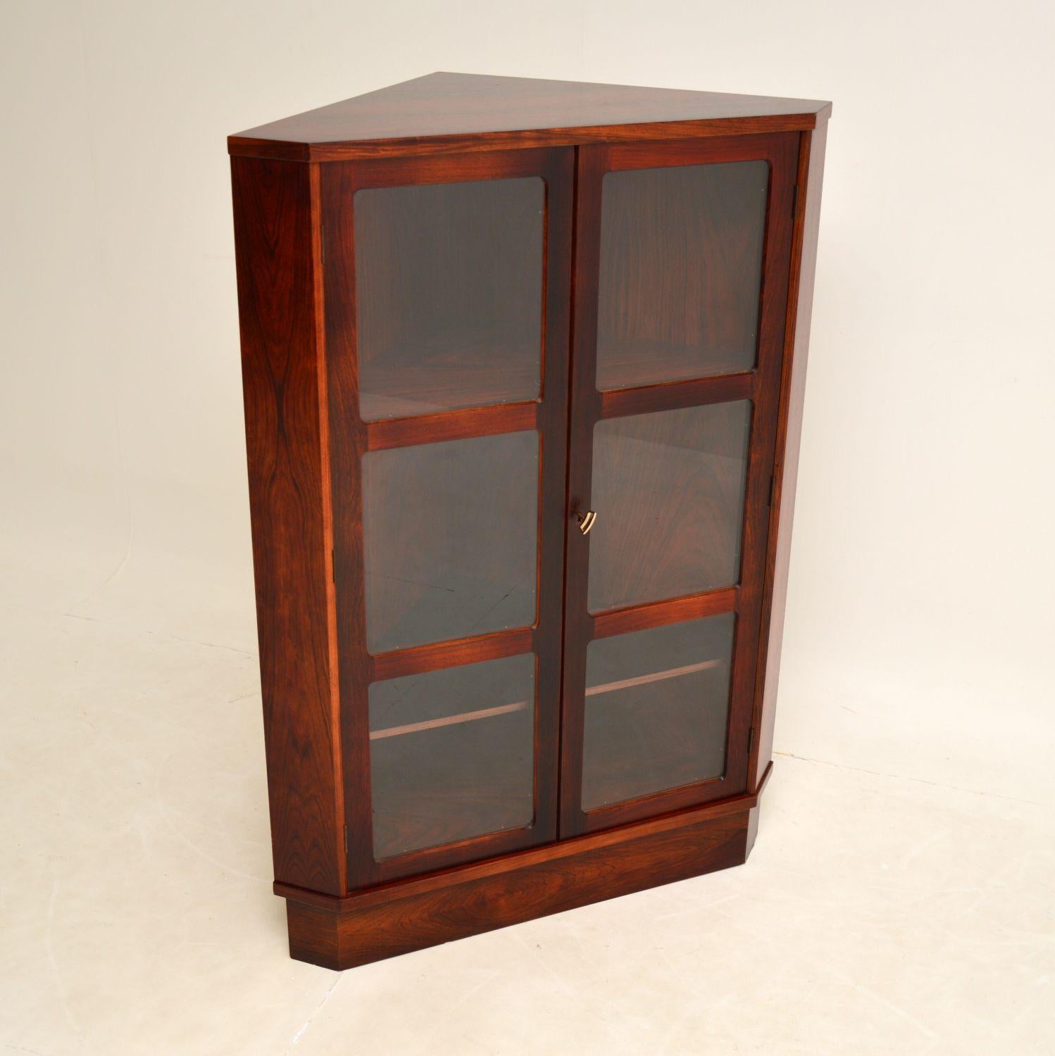 Danish Vintage Corner Cabinet For Sale at 1stDibs | retro corner cabinet