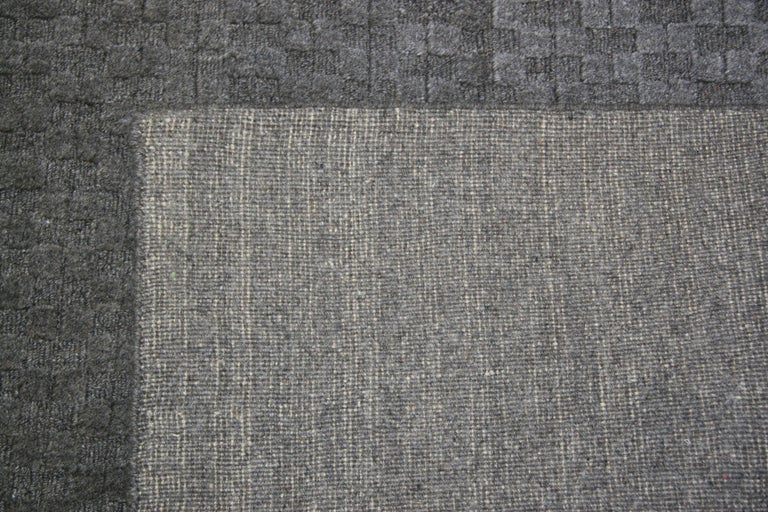 Dark Gray Loop and Cut Rug For Sale at 1stDibs