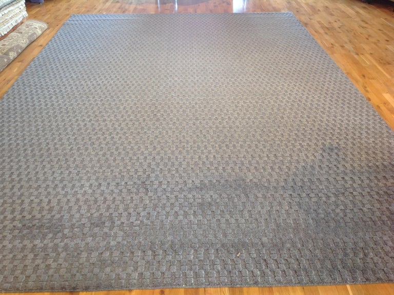 Dark Gray Loop Cut Rug For Sale at 1stDibs