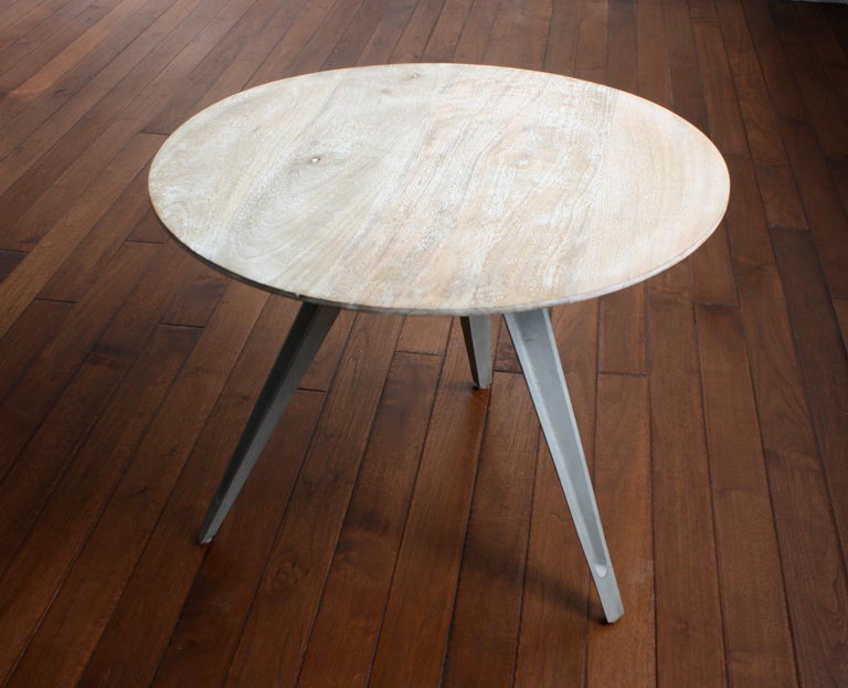 Dart Table 'Mango' For Sale at 1stDibs