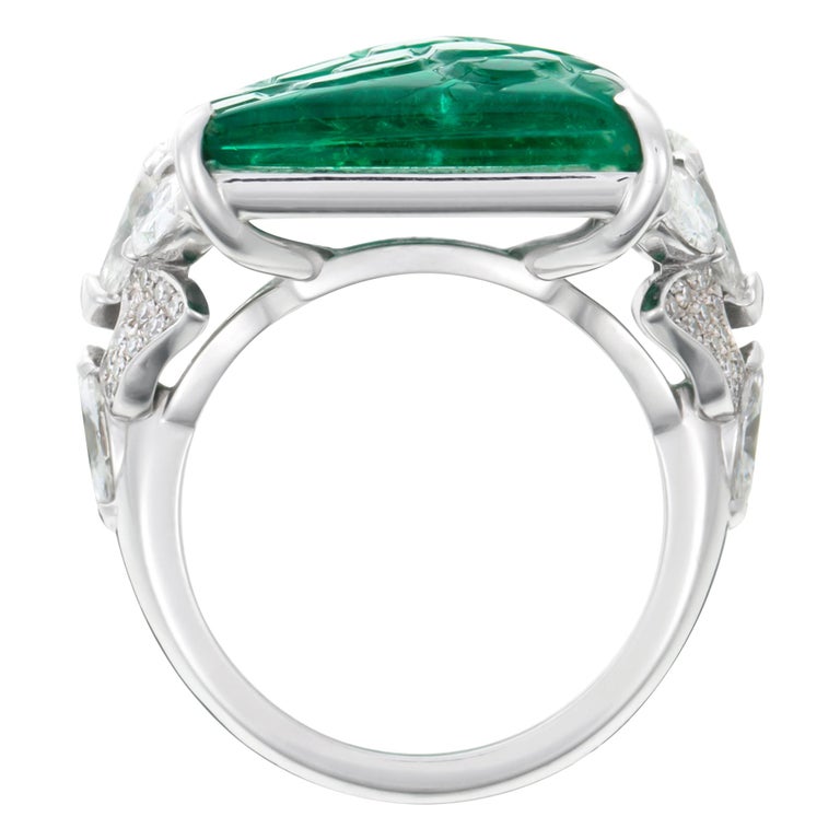 David Morris GRS Certified 15.30ct Carved Emerald and Diamond Cocktail ...