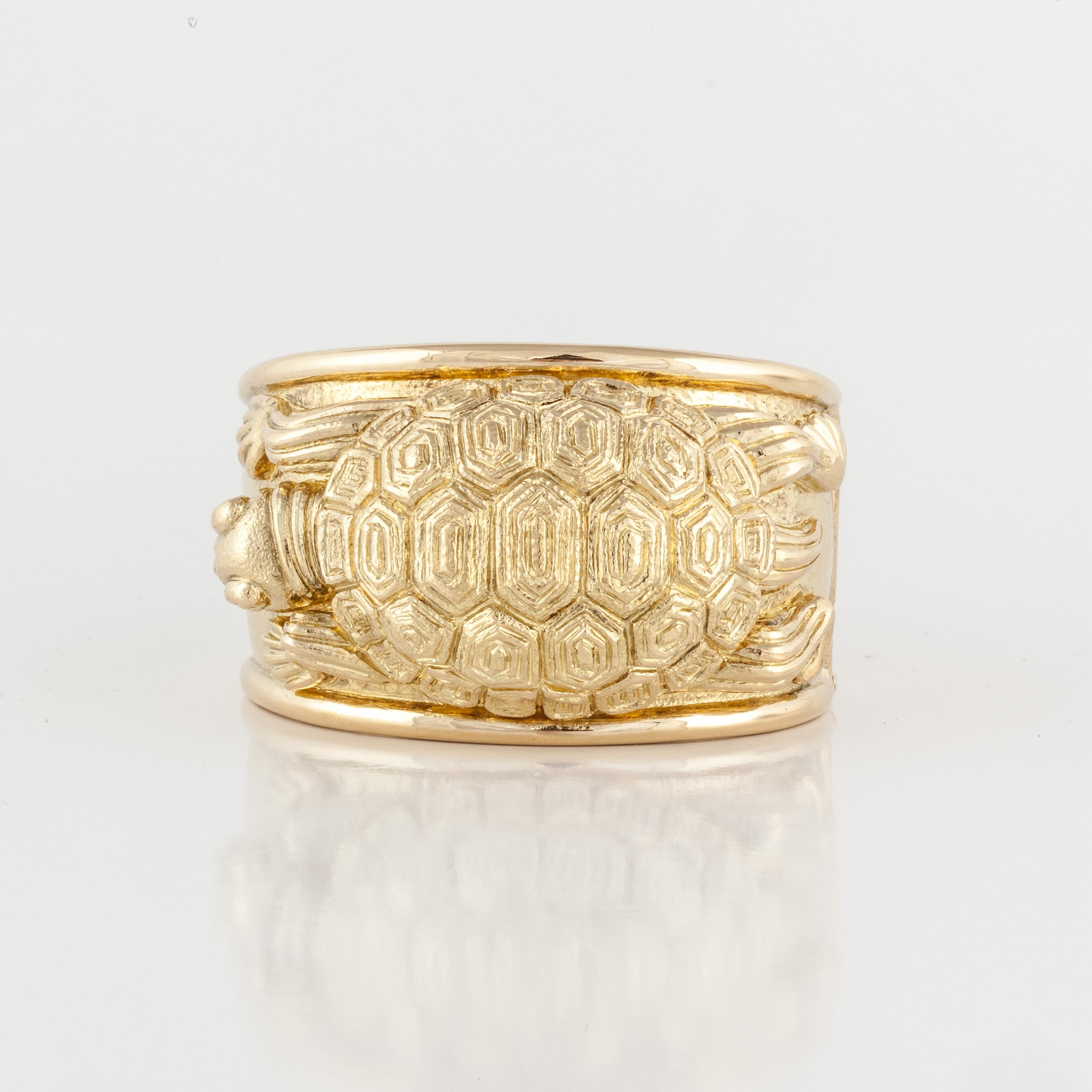 David Webb 18 Karat Turtle Cuff Bracelet at 1stDibs