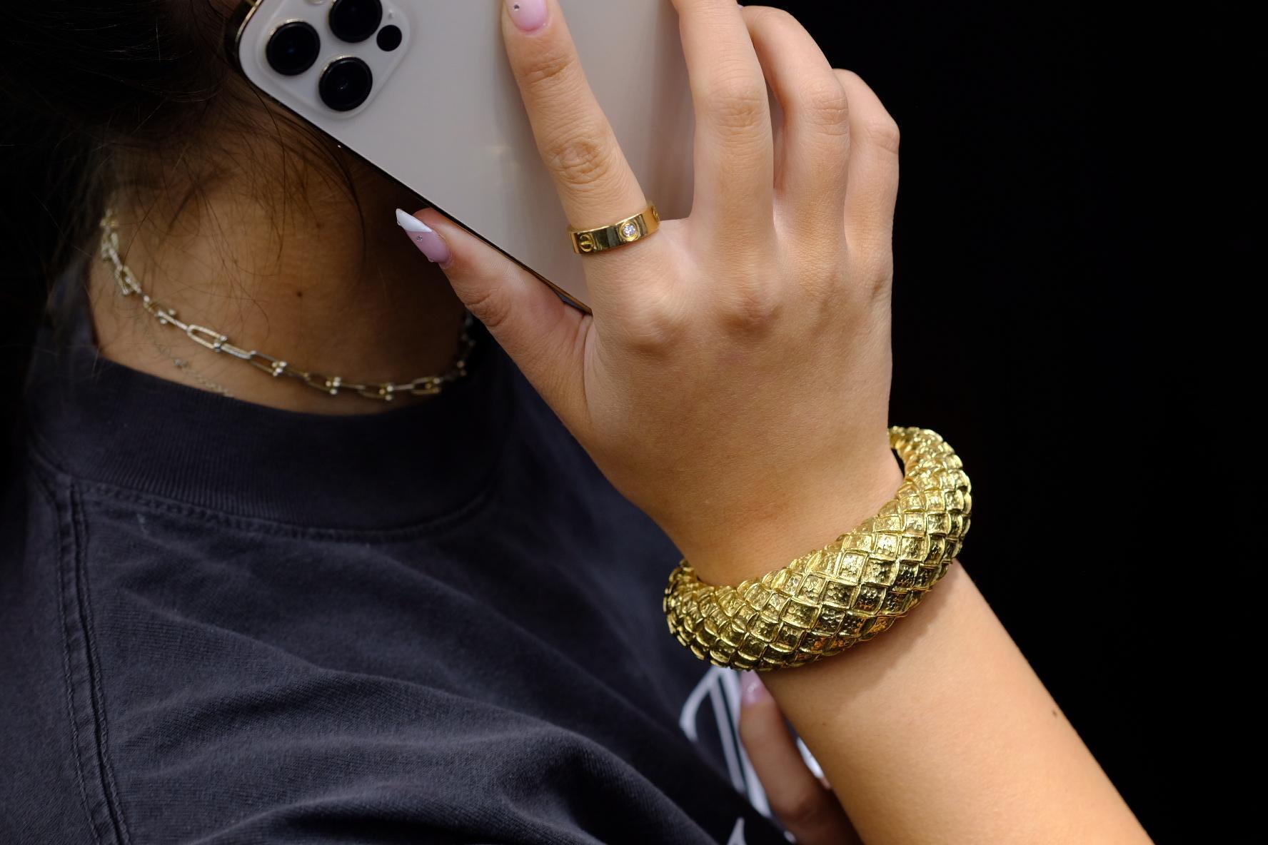 David Webb 18k Yellow Gold Textured Cuff Bangle Bracelet For Sale at ...