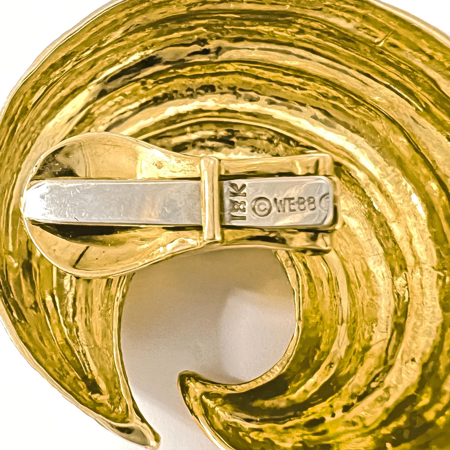 David Webb 1970s 18k Yellow Gold Crescent Earrings For Sale at 1stDibs