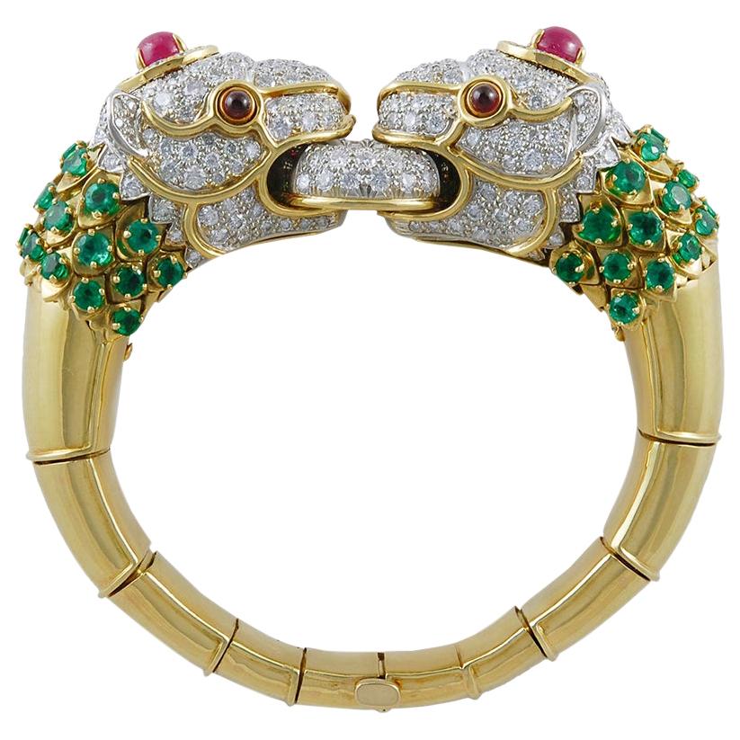 1960s Zolotas Emerald Diamond Gold Lion Bracelet at 1stDibs | lion ...