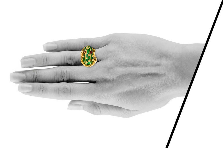 David Webb Frog Ring at 1stDibs | frog wedding ring