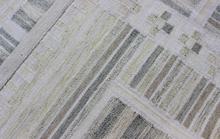 Neutral Stripe Pattern Modern Scandinavian Flat-Weave Rug in Shades of ...