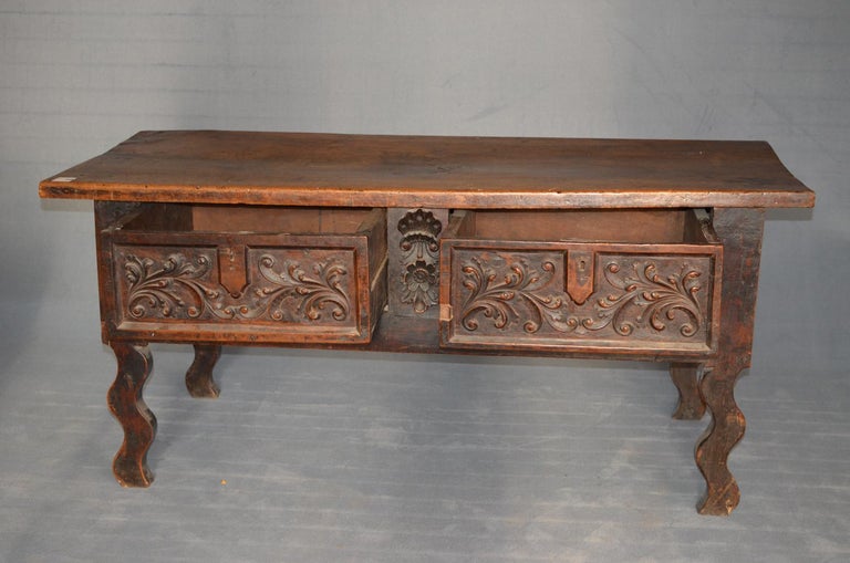 Florentine Renaissance Table in Italian Dark Walnut, 16th Century For ...