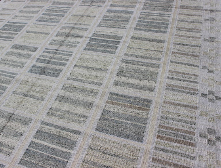 Neutral Stripe Pattern Modern Scandinavian Flat-Weave Rug in Shades of ...